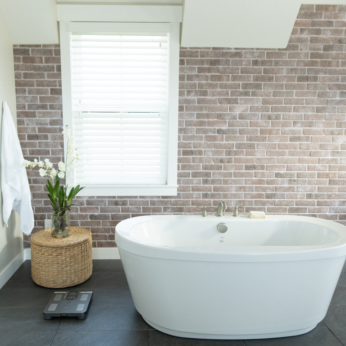 Faux Hampton Brick Wall Panels | Ninth & Vine